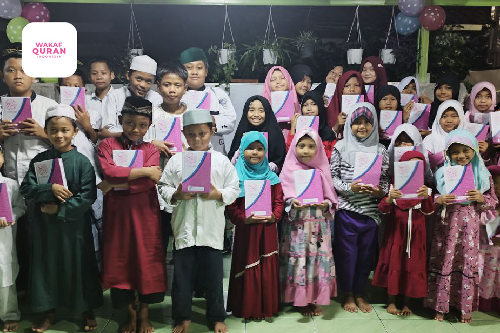 Keutamaan Wakaf Al Qur An Wakaf Quran Indonesia